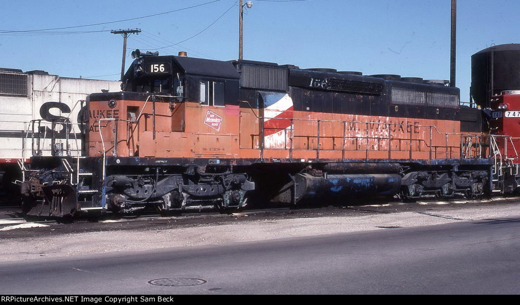 MILW 156--Ex Bicentennial SD40-2